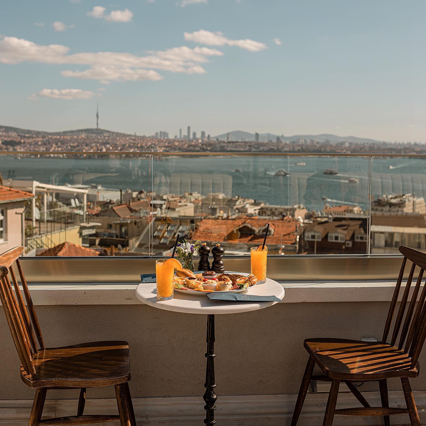 Barnathan Roof – Eng-Istanbul Web Guide