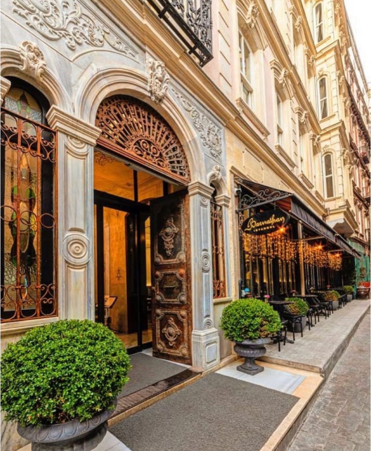 Barnathan Roof – Eng-Istanbul Web Guide